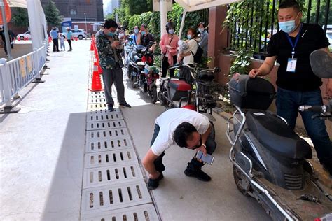 超标电动自行车集中挂牌即将截止 西安的警察叔叔回答了我6个问题凤凰网视频凤凰网