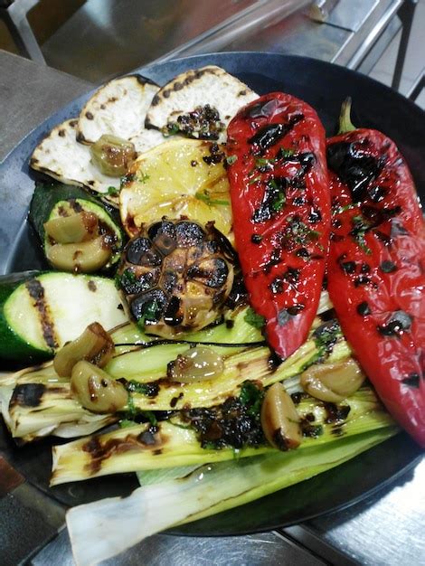 Premium Photo Roasted Vegetables