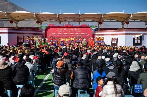 拉萨迎藏历新年 文艺表演送下乡图 澎湃号政务 澎湃新闻 The Paper