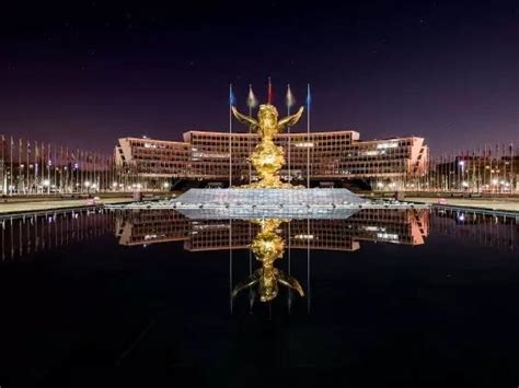 杭州人去参加天津天狮国际健康产业园月色里的美！