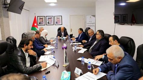 المبيضين يستعرض جهود الأردن في دعم صمود الفلسطينيين منذ بداية