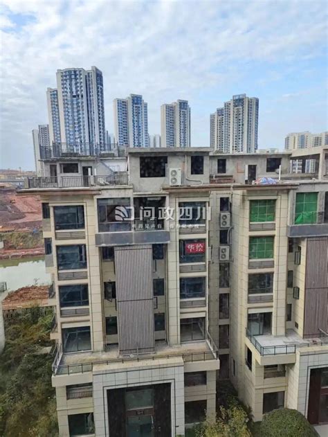 网友反映南充此小区违建严重！相关部门：目前违建业主已暂停施工 知乎