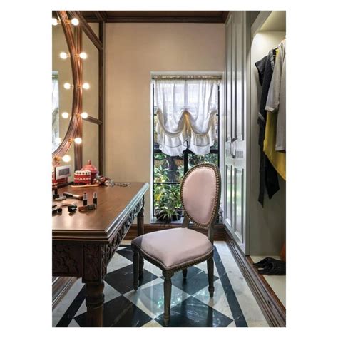 Inside Pics Of Kangana Ranauts Pali Hill Bungalow Go Viral After Bmcs
