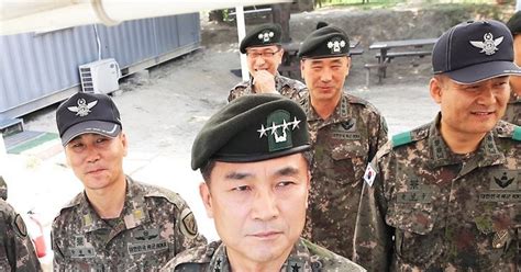 드론 조종하는 서욱 육군참모총장