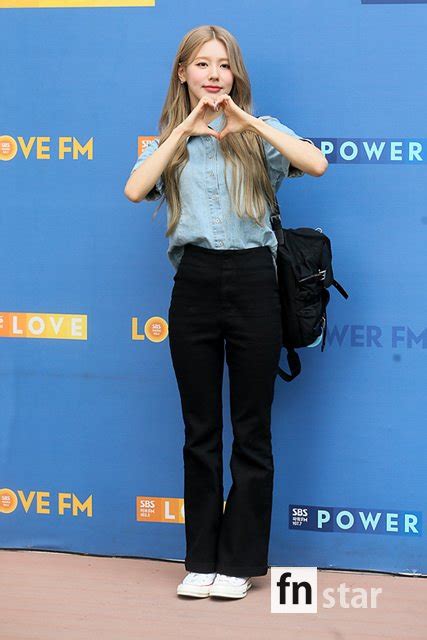 [포토] 여자아이들 미연 머리부터 발끝까지 러블리 Fn스타