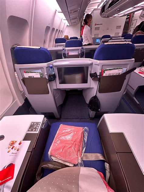 Edelweiss Business Class Im Airbus A340 Flight Review