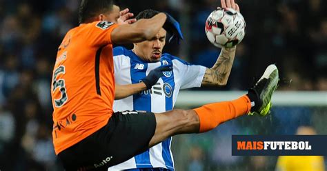 VÍdeo Golo Anulado Ao Fc Porto Por Três Centímetros Maisfutebol