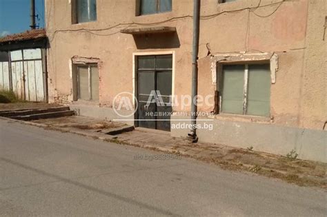 Къща в село Долно Ботево Двуетажна къща 200 кв м РЗП 750 кв м