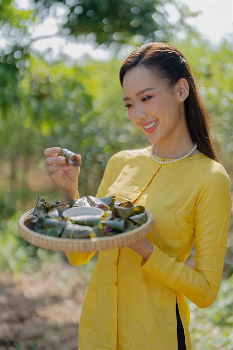 Miss Intercontinental Bảo Ngọc Trở Thành đại Sứ Lễ Hội Bánh Dân Gian Nam Bộ