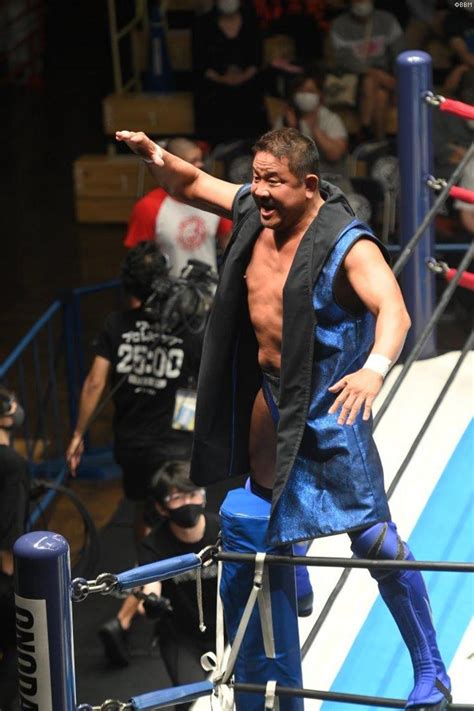 【週刊プロレスmobile】週モバ写真館『祝デビュー30周年 永田裕志の「ゼァ！」30連発』～2021年7月1日、新日本後楽園大会ガウンでゼァ～