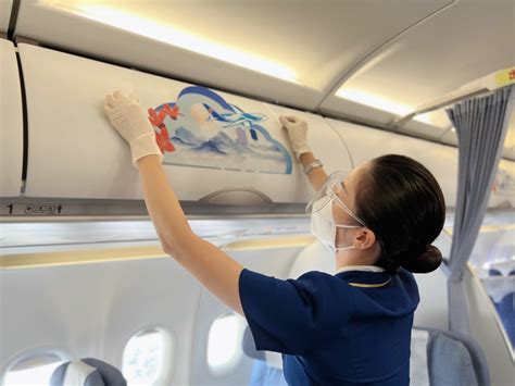 南方航空“木棉婵娟”中秋主题航班起航深圳新闻网