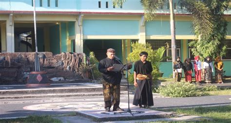 Pelaksanaan Upacara Bendera Peringatan Hut Ri Ke 79 Di Smkn 3 Selong Smk Negeri 3 Selong
