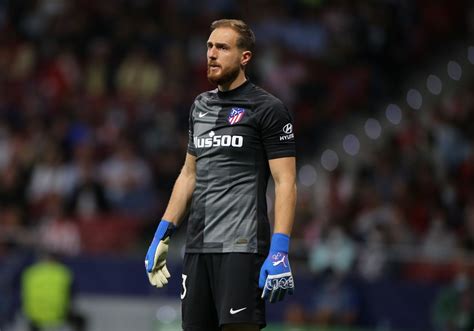 Football Rumours Manchester United Identify David De Gea Replacement