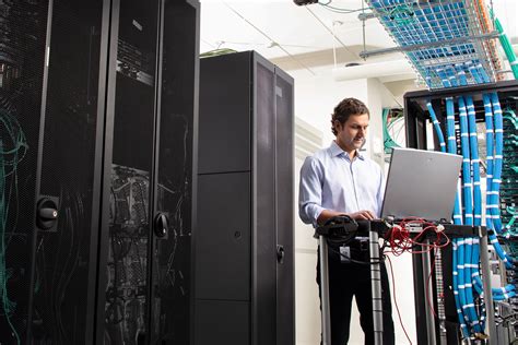 HPE Compute Ops Management HPE 日本