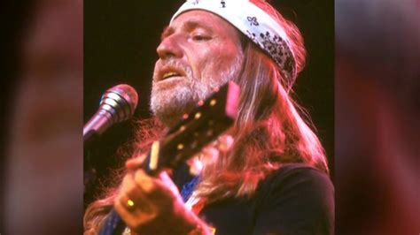Watch Cbs Evening News Season Episode Willie Nelson Celebrates 90th Birthday Paramount