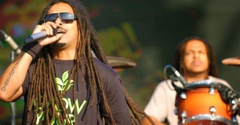 EspaÇo Militar Vocalista Do Rappa Desabafa Sobre Governo Dilma Em Show