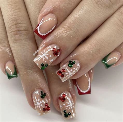 Pin By Kierstin Hansen Lash On Nails Mickey Nails Disney Christmas