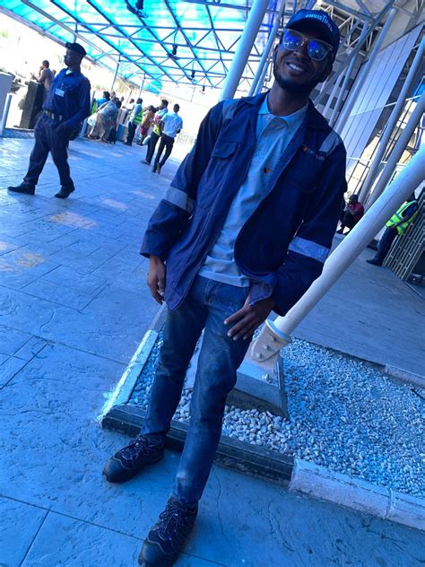 Field Mobolaji Johnson Olaleye Gmnse