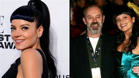 Lily Allen Tells Alan Carr Her Dad Called Police On Her After She Lost