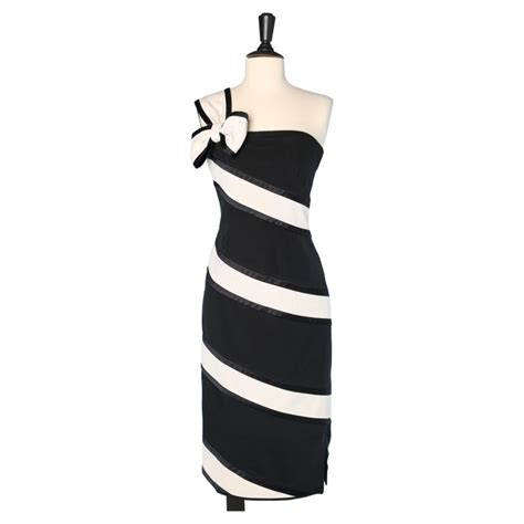 Black And White Crêpe Cocktail Dress Valentino For Sale At 1stdibs