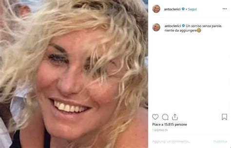 Antonella Clerici Effusioni Hot Ed Un Look Da Ragazzina Foto
