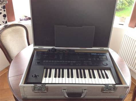 Roland Pro E Intelligent Arranger Vintage Top Keyboard Synthesizer