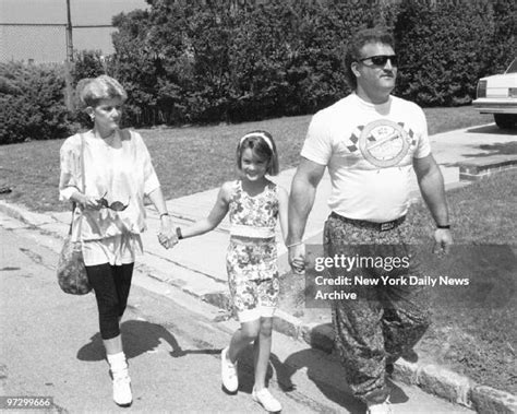 Joey Mary Jo Photos And Premium High Res Pictures Getty Images