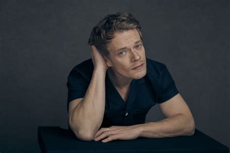 33 Facts About Alfie Allen