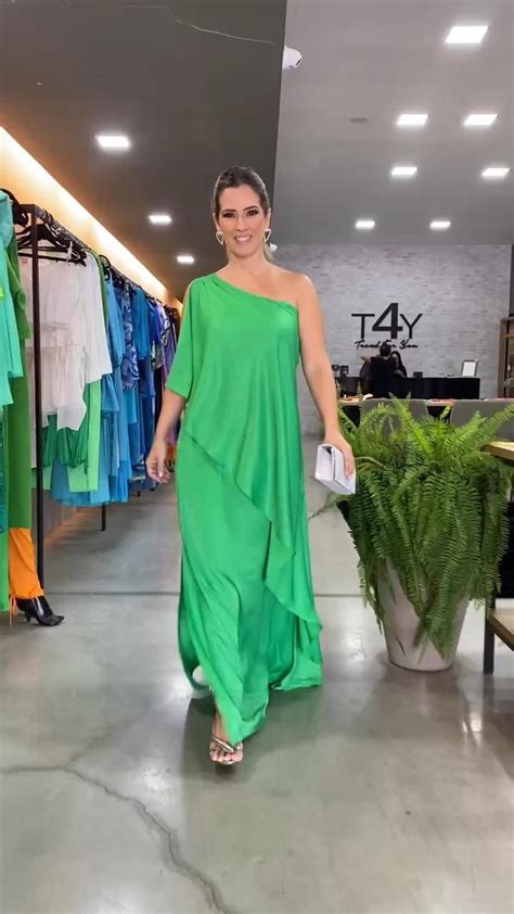 Loose Asymmetric Plain Pleated One Shoulder Maxi Dresses Video Plus