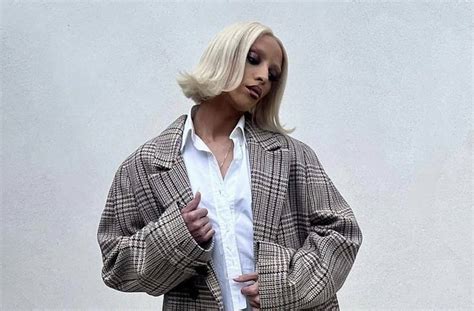 Bilal Hassani En Concert Dans Une église Une Enquête Ouverte Après L