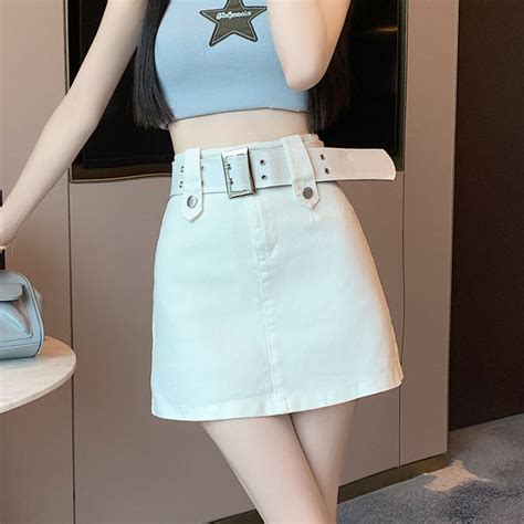 Yimei ชุดทำงานสีขาวเรียบง่ายกระโปรงสั้น2023ใหม่กระโปรงเอวสูงของผู้หญิง