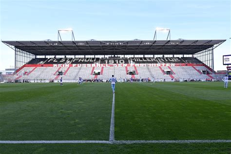 Im Leeren Millerntor Stadion Schalke Schießt Osnabrück Aus Der Liga Mopo