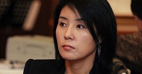 서울미술협회 모임에 참석한 탤런트 양금석