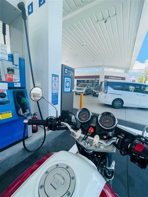 Nrr（なにわのリターンライダー）さんの投稿した愛車情報cb1300 Super Four 🏍️天気ええけどなぁ💨 😢ホンマにナ
