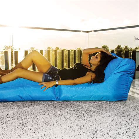 Conversion Lounger — бескаркасный шезлонг трансформе
