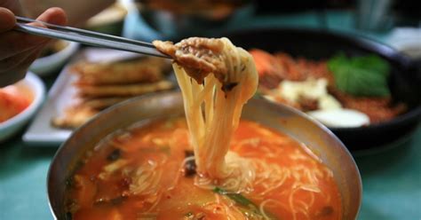 민물고기 갈아 넣은 구수한 맛을 아시나요충북 옥천군 ‘생선국수 축제 연다