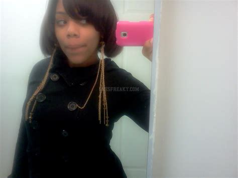 Clothedunclothed Shesfreaky