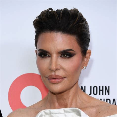 Lisa Rinna Poses Topless In Jaw Dropping Photo Hello