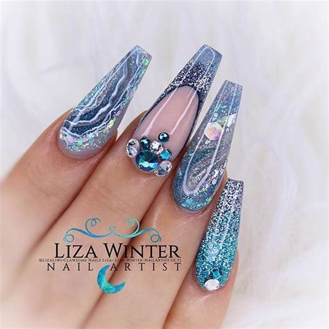 Pin By Stephanie B On Nails Nail Designs Glitter Christmas Gel Nails