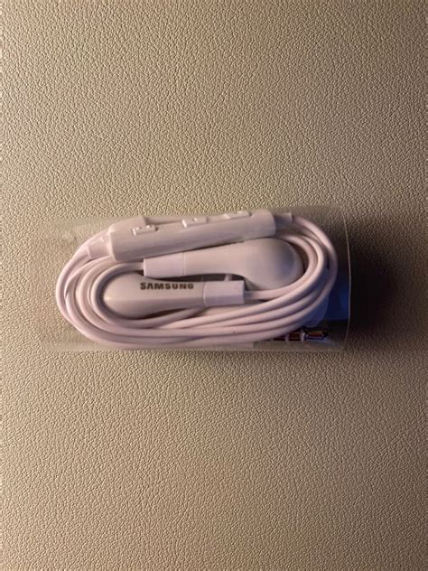 Samsung Earpiece Mobile Phones Gadgets Mobile Gadget Accessories Other Mobile Gadget