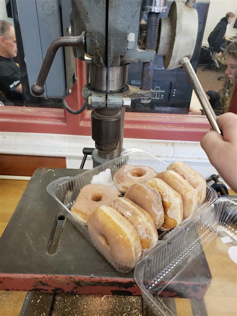 This Is How The Holes In Doughnuts Are Made Rfrc