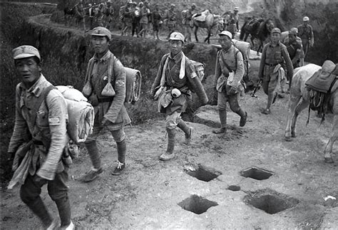 蒋介石逃到宝岛时，手里还剩多少国军？说出来让人无法想象解放军老蒋解放战争