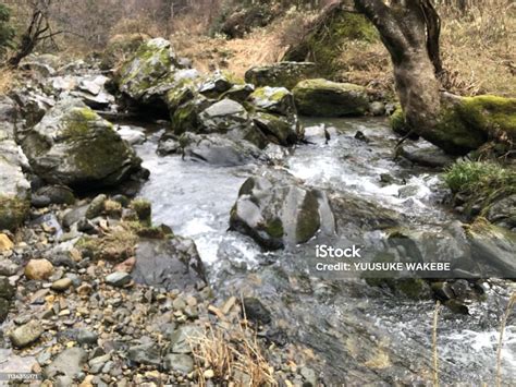 일본 후 고 도요 오카 시 히다카 타운 폭포 하노타키 무인 항공기 사격 0명에 대한 스톡 사진 및 기타 이미지 0명 공중