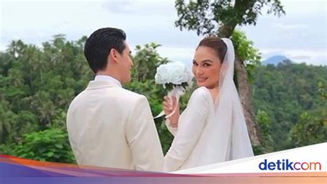 5 Pasangan Artis Dapat Buket Bunga Nikahan Luna Maxime Ada Gisel Cinta