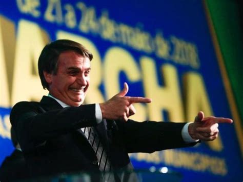 Bolsonaro Repete Teorias Da Conspiração E Ataca Urnas Stf E Tse