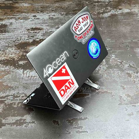 DELL XPS Laptop Long Term Review Travel Cool