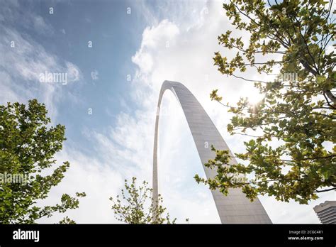 Gateway Arch Designed By Eero Saarinen And Opened In 1965 St Louis