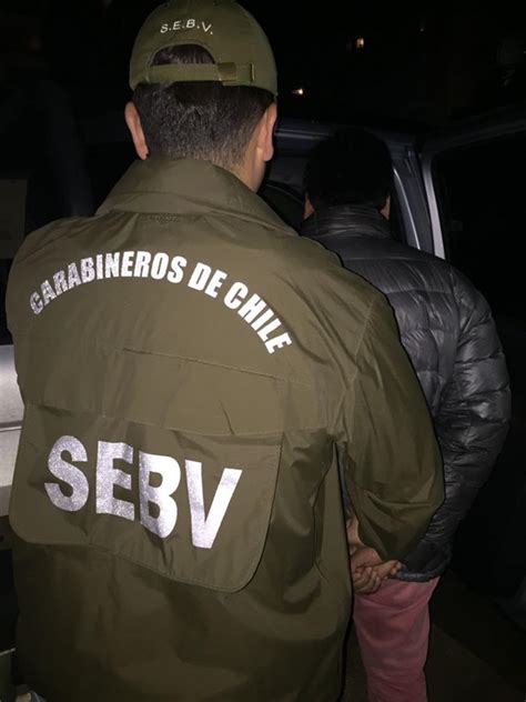 Sebv De Carabineros Detuvo En Temuco A Dos Delincuentes Que Suman 57