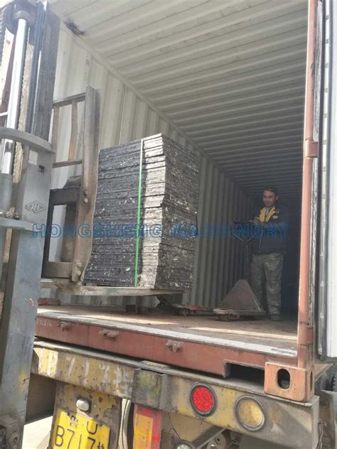 Gmt Pallet Peru Gmt Palletfiber Palletfiberglass Pallets For Blockbrick Making Machine