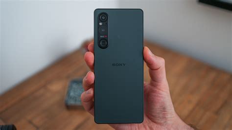 Xperia V Hands On